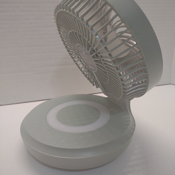 geekaire | Other | Geek Aire Rechargeable Oscillating Fan With Light ...